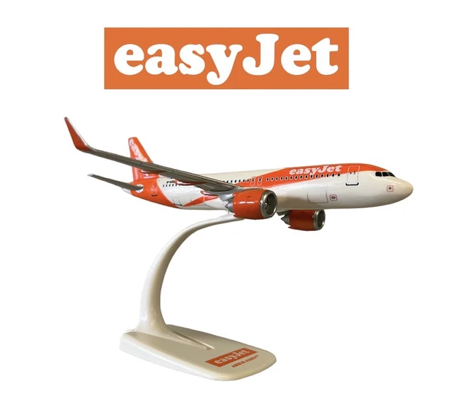 EASYJET AIRBUS A320 Snap Fit Aircraft Model 1/200 Scale BNIB FREE POST ...
