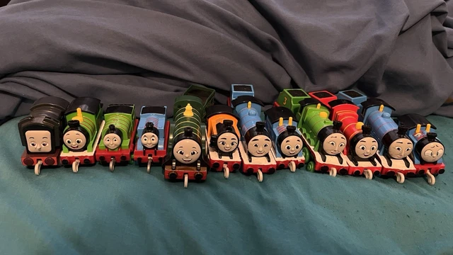 THOMAS PUSH ALONG Trains Metal Collection Bundle Die Cast £37.12 ...