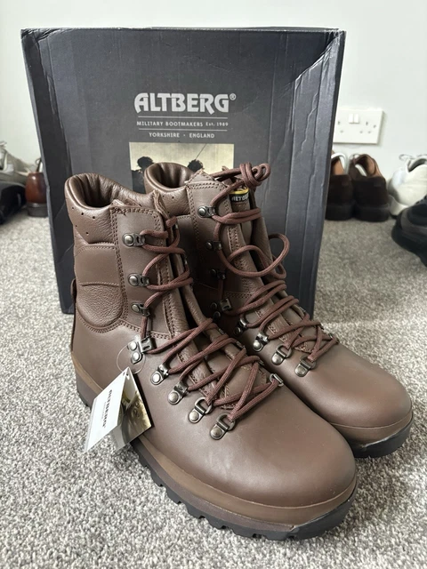 ALTBERG DEFENDER UK9L Wide Fit Brown Leather Boots Army Hiking Combat ...