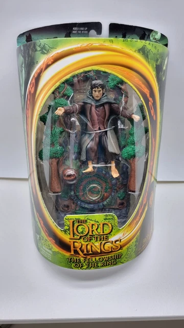LORD OF THE Rings Frodo with Ringwraith Diorama Action Figures toybiz £ ...