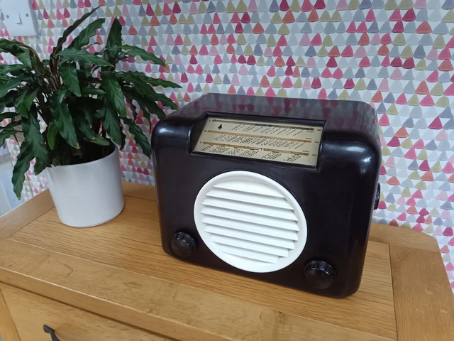 BUSH AC91 VALVE Radio RARE, vintage radio from 1940s, beautiful example ...
