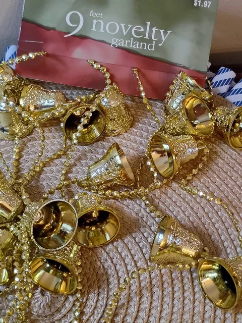 METALLIC GOLD BELL Christmas Tree Garland, 9 Ft, Design on Bells, Multi ...