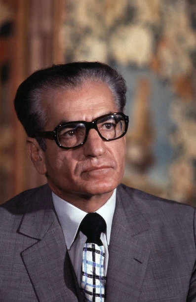 THE SHAH OF Iran Mohammad Reza Pahlavi In Paris 1974 Old Photo EUR 6,65 ...