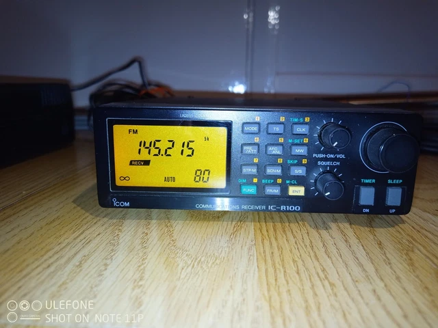 ICOM IC-R100 RADIO multi-function Radio Receiver HF/UHF/VHF. AM,FM,FM ...
