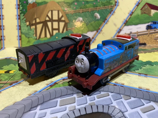 THOMAS THE TANK engine trackmaster trains Interactive Talking Thomas ...