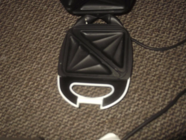 BREVILLE DAISY COW Toastie Toasted Sandwich Maker £12.00 - PicClick UK