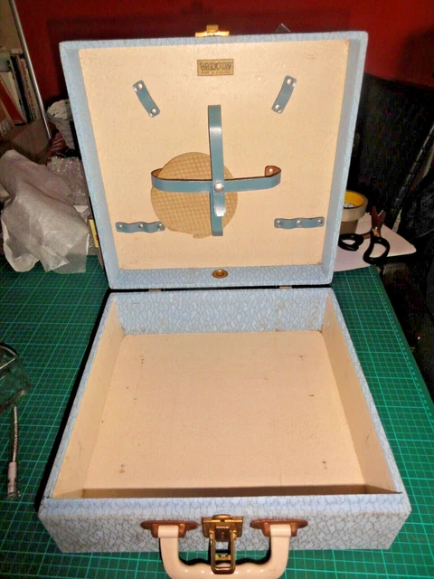 VINTAGE PICNIC BOX classic car Brexton 2 Person Blue Empty box £10.00 ...