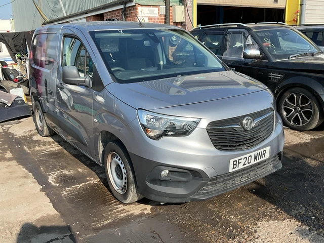 2020 VAUXHALL COMBO Van 2000 1.6 Diesel Manual White Wheel Bolt ...
