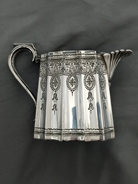 ANTIQUE WALKER & Hall Sheffield Silver Plated Engraved Creamer/Milk Jug ...
