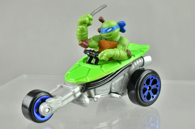 TEENAGE MUTANT NINJA Turtles T-Machines Leonardo in Stealth Bike ...