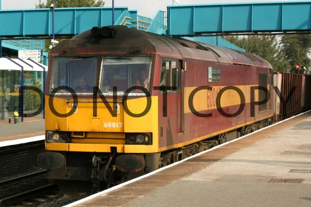 UK DIESEL TRAIN Railway Photograph Of Class 60 60017 Loco. Rm60-89 £1. ...