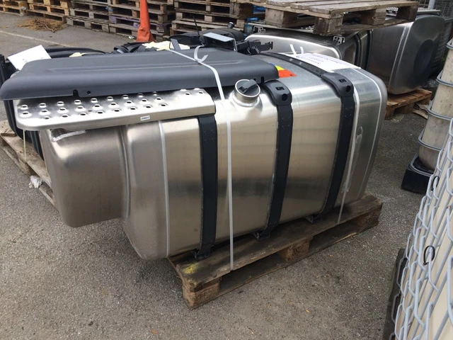 SCANIA DIESEL TANK 540 Ltrs With 3 SCANIA BRACKETS And Straps £535.00 ...
