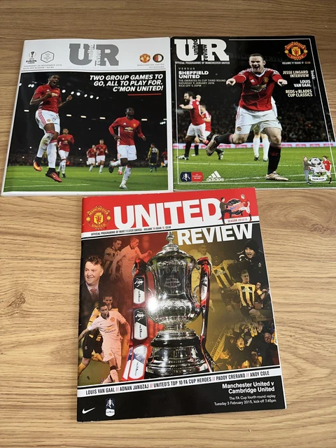 MANCHESTER UNITED OFFICIAL Programmes United Review £10.99 - PicClick UK