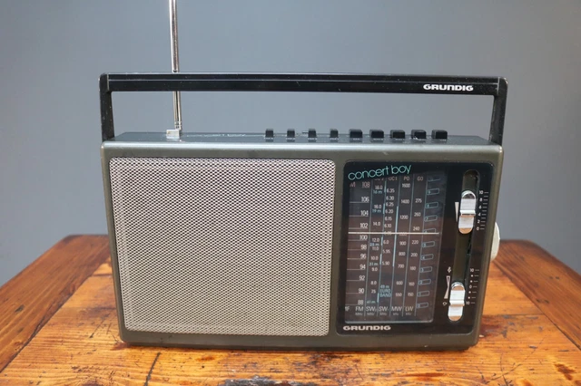 GRUNDIG CONCERT BOY 225a Radio 5 Wave Band FM MW LW 2X SW Vintage 1980s ...