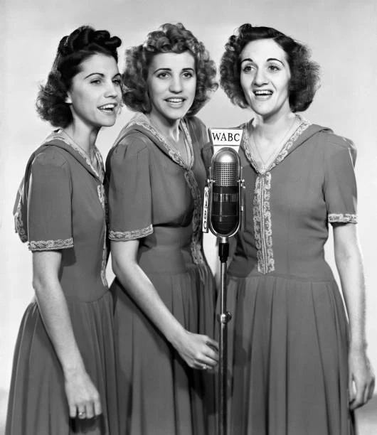 THE ANDREW SISTERS A Trio Of Swing Music Harmony Singers 1 Old Radio ...