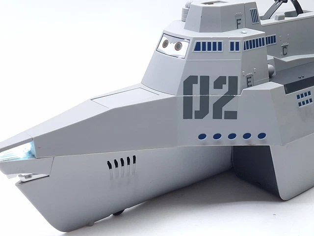 DISNEY PIXAR CARS 2 Tony Trihull Battleship Carry Case Light & Sound ...