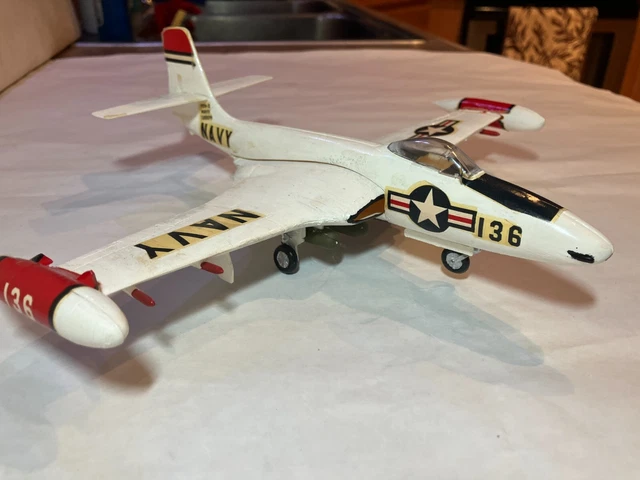 BUILT WWII US Navy Lockheed P-80 Shooting Star Attack Jet Plane Model ...