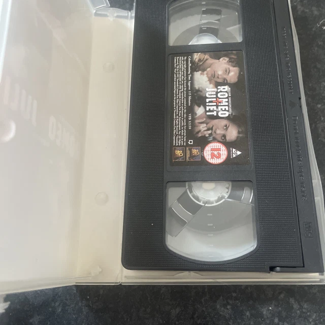 ROMEO AND JULIET (VHS/SUR, 1998) Leonardo DiCaprio Claire Danes. £2.24 ...