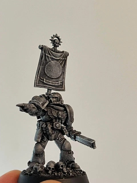 SPACE MARINE TRUE scale conversion First Born Sergeant 40k banner bits ...