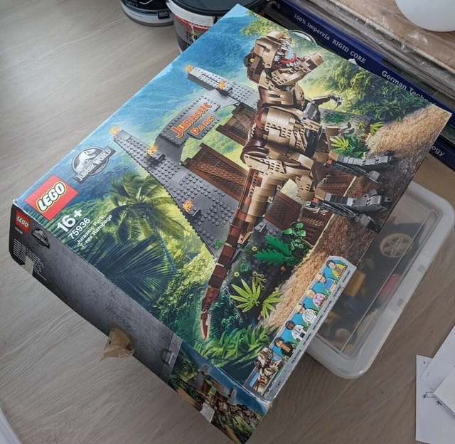 LEGO JURASSIC WORLD: Jurassic Park: T. Rex Rampage (75936) £139.00 ...
