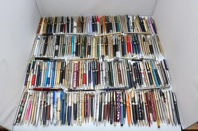 VINTAGE JOB LOT of 252 Ballpoints, Rollerballs & Pencils £49.99 ...