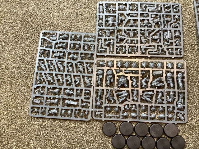 NEW 40K CHAOS combat patrol on sprue, inc 5 terminators £68.28 ...