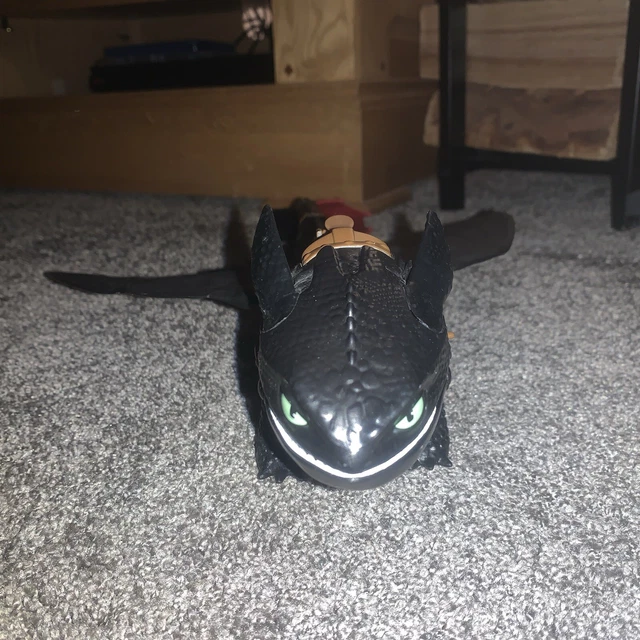 HOW TO TRAIN Your Dragon 2 Giant Fire Breathing Toothless Figure ...