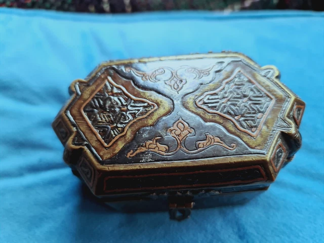 ANTIQUE VICTORIAN CAIROWARE BOX & ISLAMIC SCRIPT INLAY Handcrafted ...
