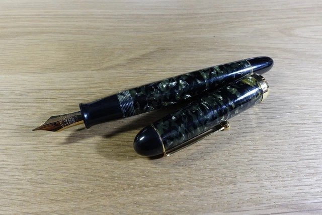 KATO SEISAKUSHO CELLULOID Fountain Pen 2500 Series Paraph Green $2,674. ...