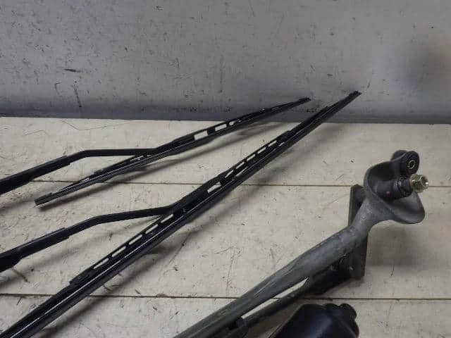 TOYOTA COROLLA 2001 TA-NZE120 Front Wiper Motor 851101A030 [Used ...