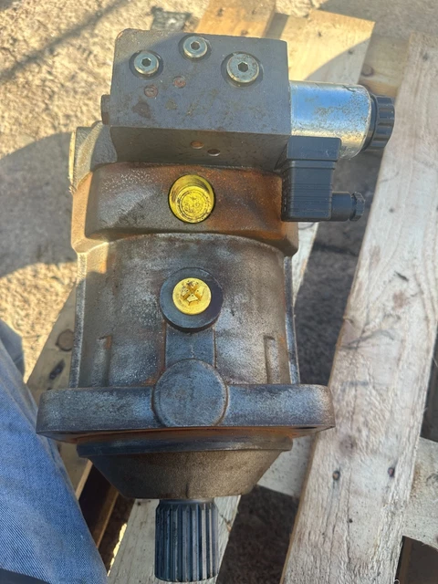 BRUENINGHAUS HYDROMATIK HYDRAULIC Pump. P/N: A6VM107EZ4. Ex Royal Navy ...