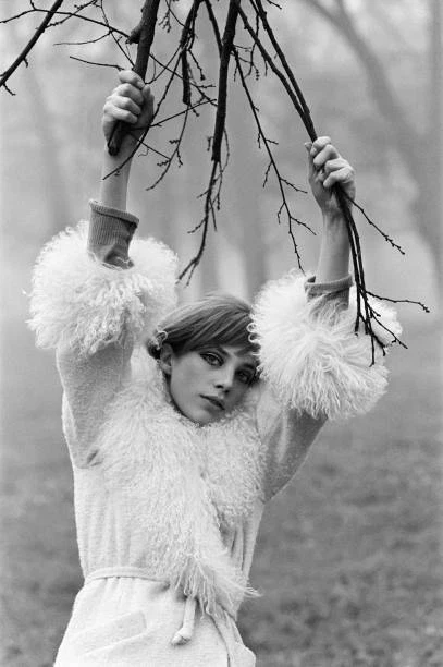 JANE BIRKIN ACTRESS and Model models for The Sun Womens Page 1964 Old ...