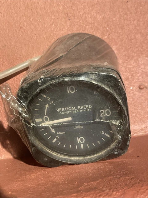 UNITED INSTRUMENTS VERTICAL Speed Indicator P/N 7000-C92N2 Cessna VSI ...