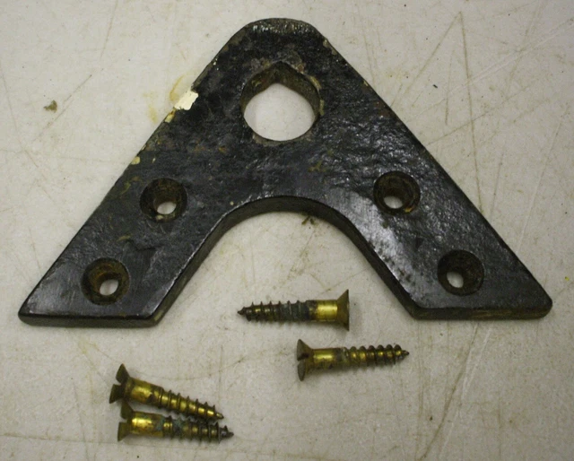 CAST IRON HANGING Bracket For A Gents Master Clock Case £11.12 ...