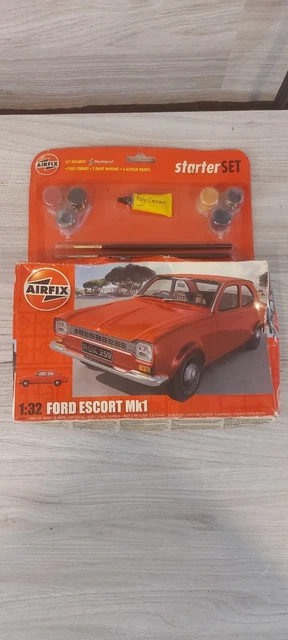 AIRFIX 1:32 SCALE Ford Escort Mk1 Starter Kit Boxed Model Kit Contents ...