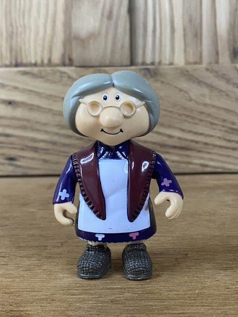 MRS GOGGINS POSTMAN Pat Movable Figure 8.5 cm £9.99 - PicClick UK
