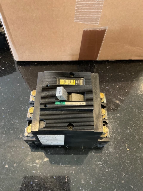 MERLIN GERIN MCCB C225E 25ka 200 amp Schneider square D £119.00 ...