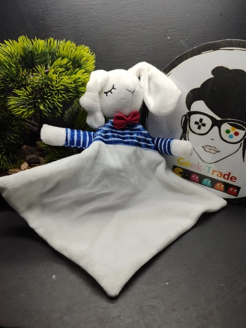 DD002763 DOUDOU PLAT lapin blanc rayé bleu noeud rouge envie de fraises ...
