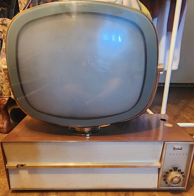 RARE VINTAGE PHILCO Predicta Model 3410 / 17" Princess Television $624. ...