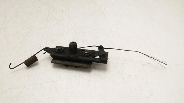 LAND ROVER DEFENDER BONNET LATCH 2.5L Diesel 93-98 £35.00 - PicClick UK