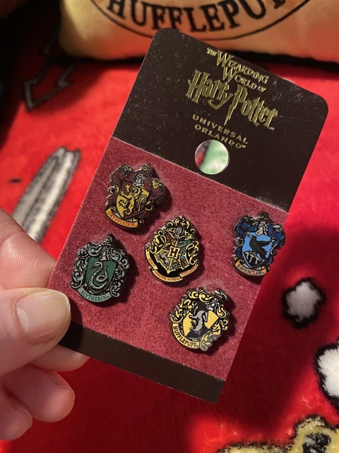 HARRY POTTER UNIVERSAL Studios - Hogwarts House Crests Mini Pins/Pin ...