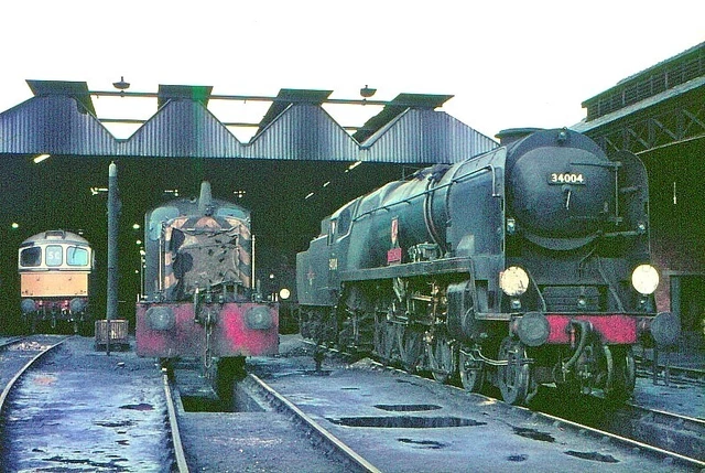 *ORIGINAL AGFA 35MM SLIDE* SR 34004 "YEOVIL" ON BOURNEMOUTH SHED 26/2 ...