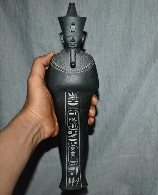 TUTANKHAMUN STATUE RARE Black granite sculpture Ancient Egyptian ... TUTANKHAMUN STATUE RARE Black granite sculpture Ancient Egyptian ...