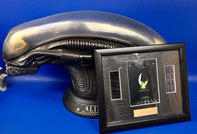 ALIEN QUADRILOGY HEAD 25th Anniversary Edition Xenomorph Head & Film ...