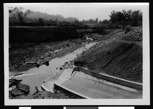 WIDE DIRT DITCH after flood damage 1938 California Old Photo $8.50 ...
