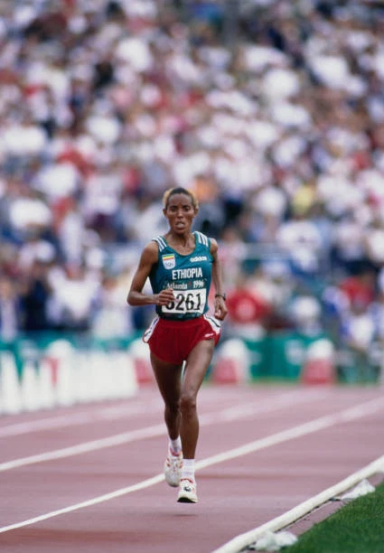 FATUMA ROBA OF Ethiopia competes in the Women's Marathon winning t- Old ...