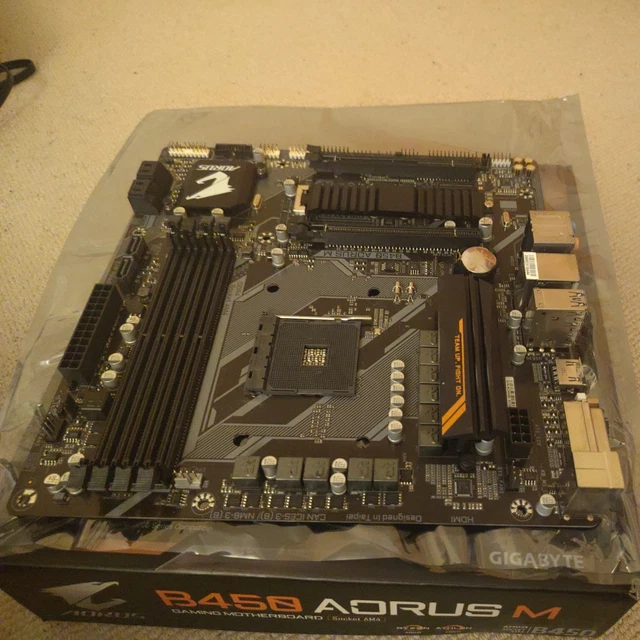 GIGABYTE B450 AORUS M.2 Micro ATX Motherboard, Socket AM4, DDR4, HDMI £ ...
