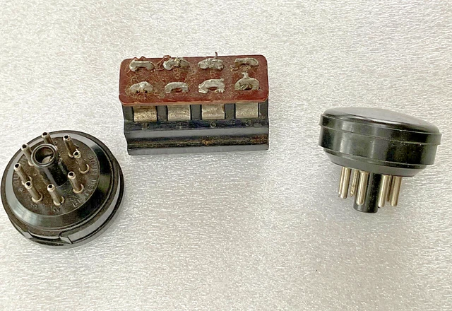 2X BULGIN OCTAL 8 pin connectors & Military 8 socket spade connector ...