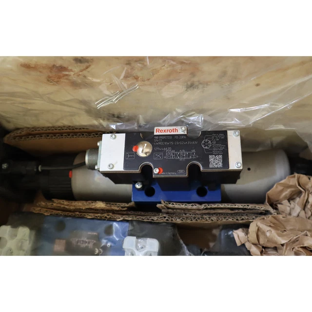 1PC NEW REXROTH Control Valve 4WREE10W75-23/G24K31/A1V R900927233 #YP1 ...