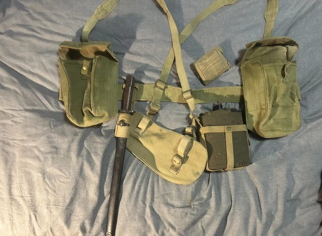 WW2 AUSTRALIAN ARMY Webbing Set, Bayonet, Trenching Tool, Water Bottle ...